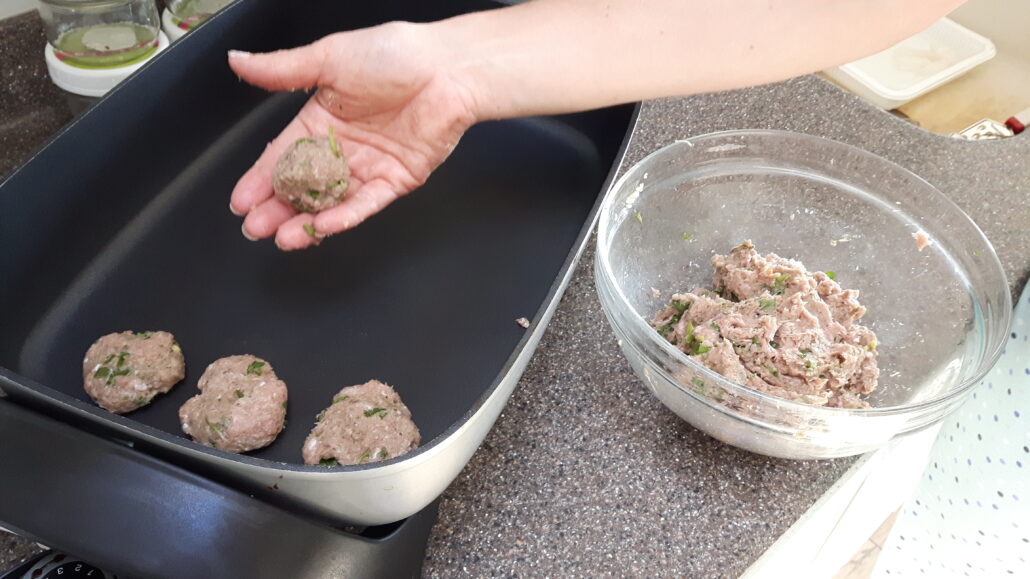 Garlic and Herb Mini Breakfast Sausage Patties! - Mel Fit - X-Training ...