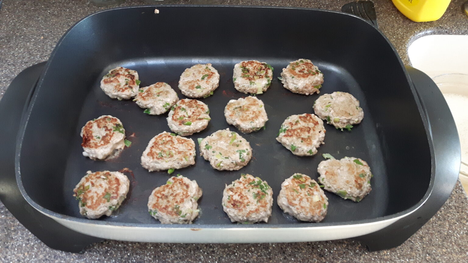 Garlic and Herb Mini Breakfast Sausage Patties! - Mel Fit - X-Training ...
